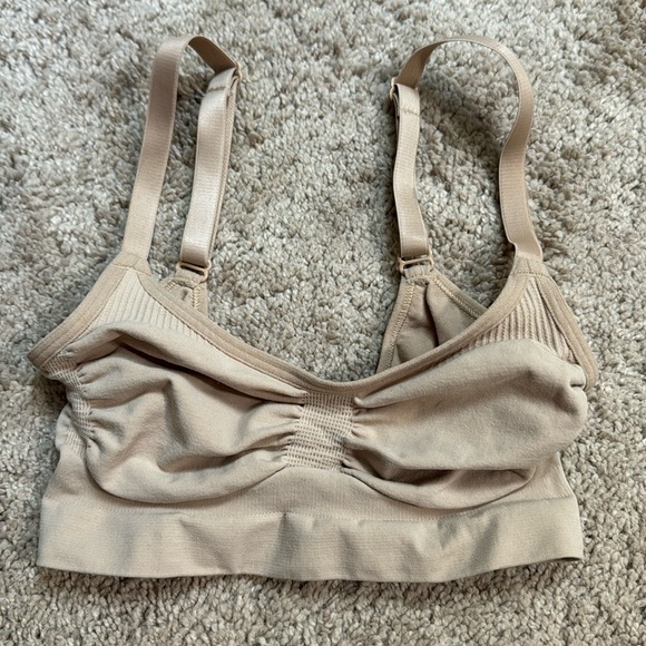 SKIMS | Intimates & Sleepwear | Skims Sculpting Bra Nwot | Poshmark